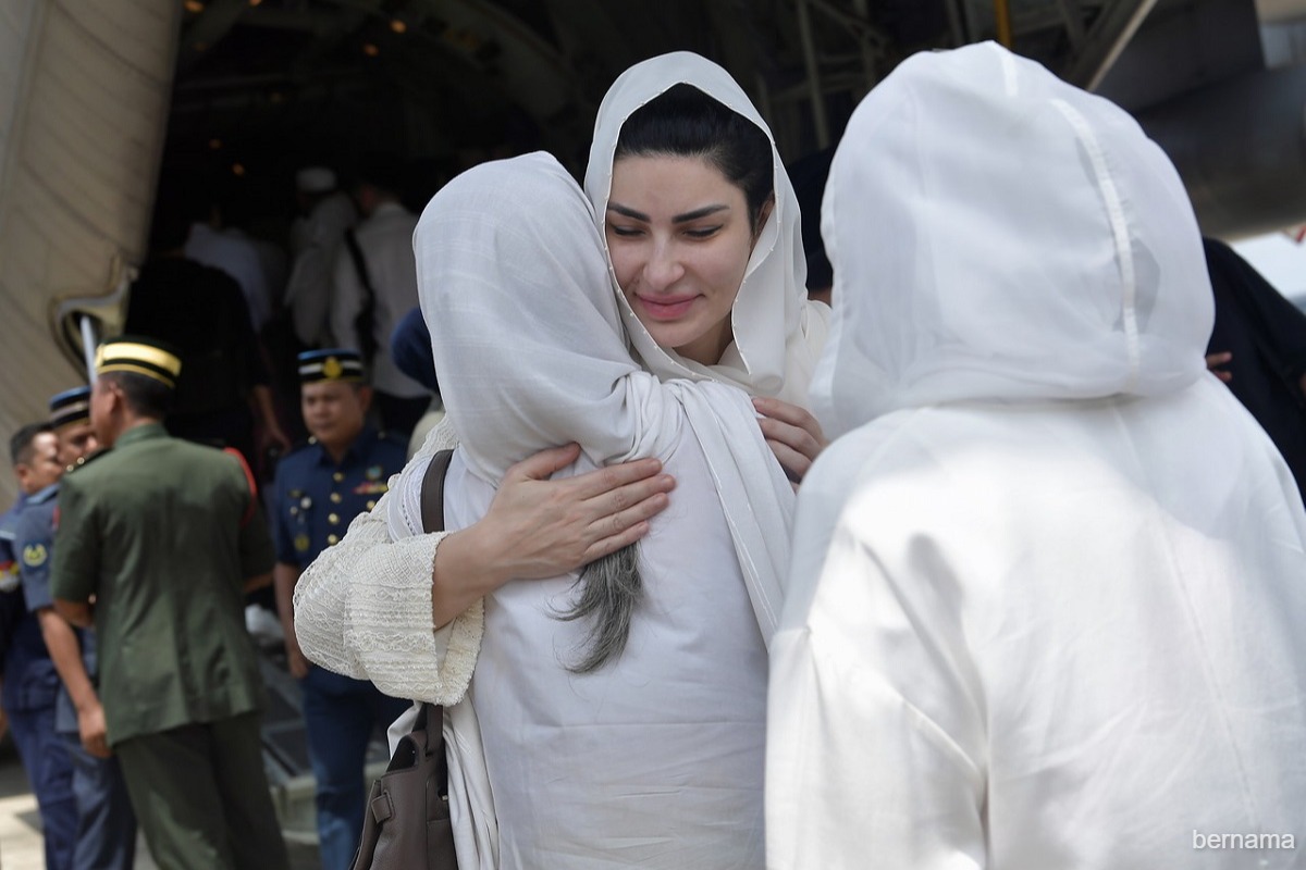 High Court rules it has jurisdiction to hear lawsuit against Taib's wife Raghad | KLSE Screener